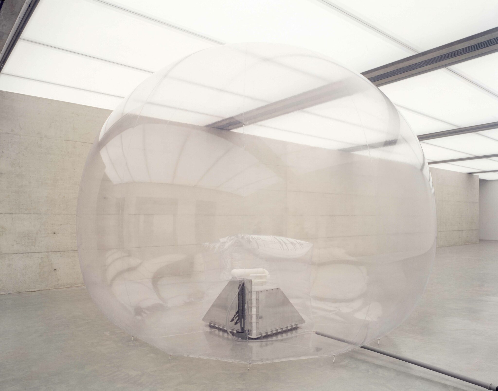 Visionäre Räume. Walter Pichler trifft Friedrich Kiesler / Belvedere 21 ...